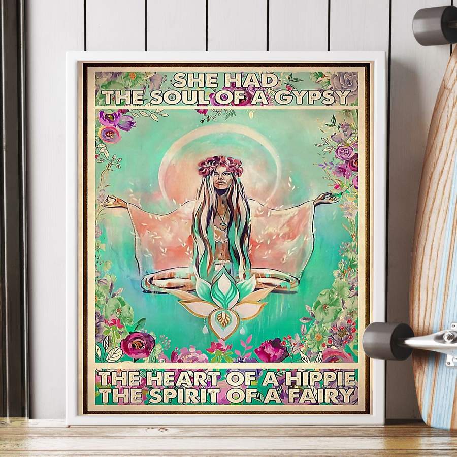 MP0411 – Yoga – She has the soul of a gypsy – Poster – Posterveto