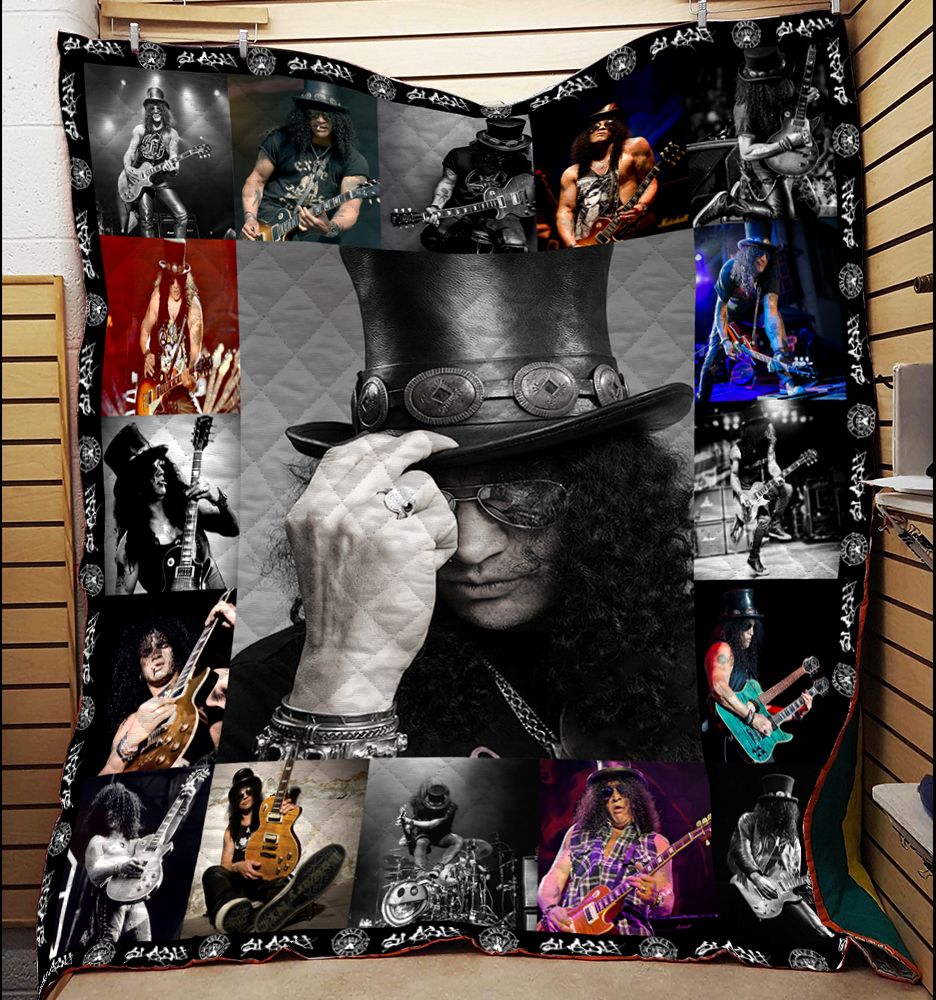 Character Slash Poster Quilt - Poster Art Design